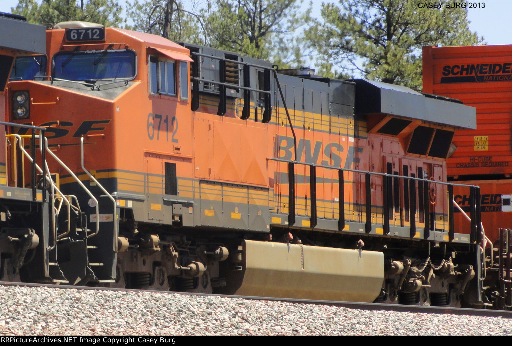 BNSF 6712